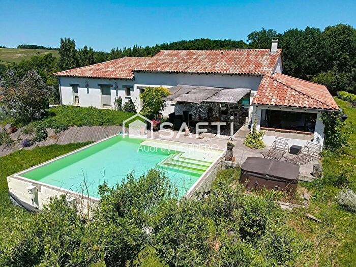 Maison à vendre - Villeneuve-lès-Lavaur - 6 pièces - 5 chambres