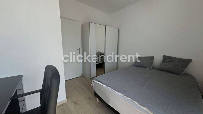 Appartement à louer - Cergy - 5 pièces - 4 chambres