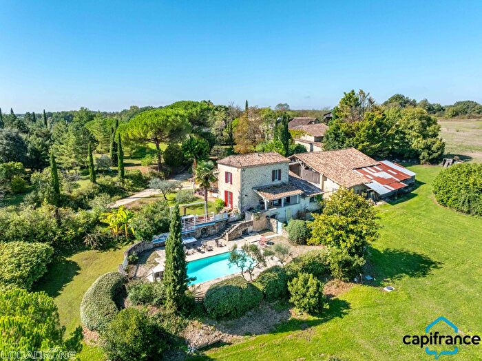 Maison à vendre - Sérignac-Péboudou - 8 pièces - 5 chambres