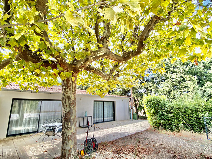 Appartement à louer - Aix-en-Provence, Puyricard, Célony - 2 pièces - 1 chambre