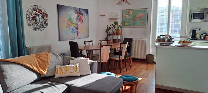 Appartement à vendre - Neuilly-Plaisance, Bel Air, Clémenceau, Carnot - 3 pièces - 2 chambres