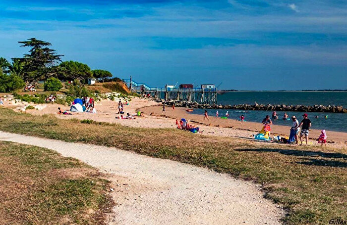 Maison à vendre - Port-des-Barques - 4 pièces - 2 chambres