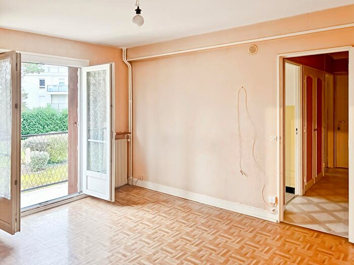 Appartement à vendre - Le Chesnay, Nouveau Chesnay - 3 pièces - 2 chambres