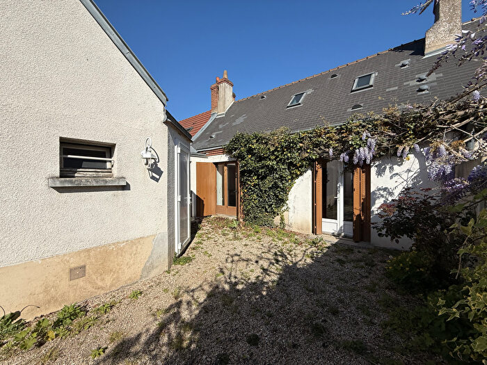 Maison 5 pièces à Orléans, Saint-Marc, Faubourg Bourgogne, à vendre