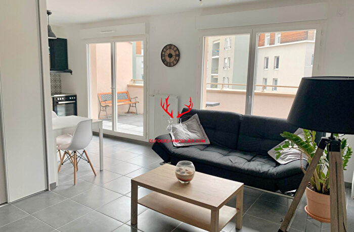 Appartement à vendre - Bourgoin-Jallieu - 2 pièces - 1 chambre