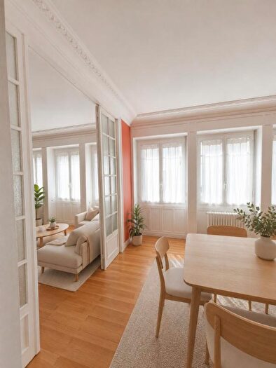 Appartement 7 pièces à louer à Port-Louis