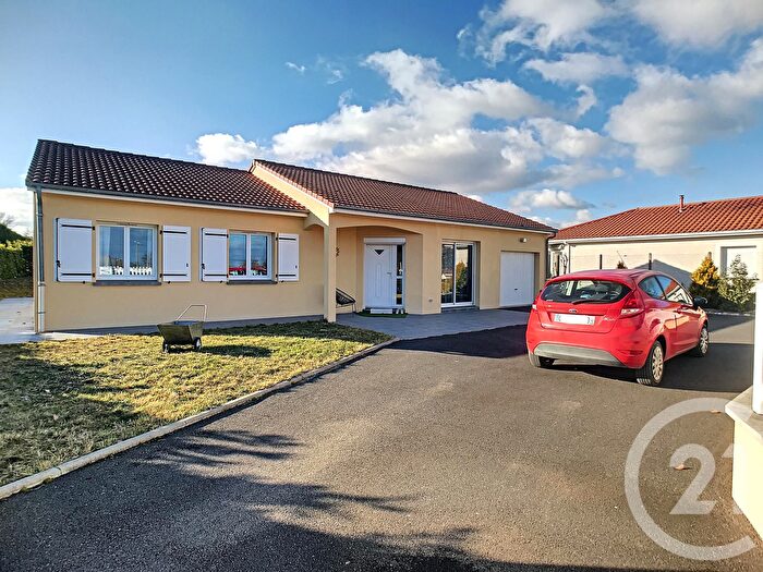 Maison à louer - Saint-Bonnet-près-Riom - 5 pièces - 4 chambres
