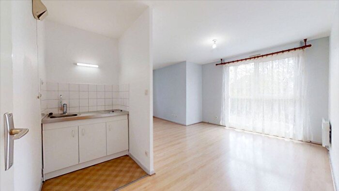 Appartement à louer - Montrapon, Montboucons, Besançon - 1 pièce - 1 chambre