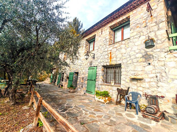 Maison à vendre - LEscarène - 3 pièces - 2 chambres