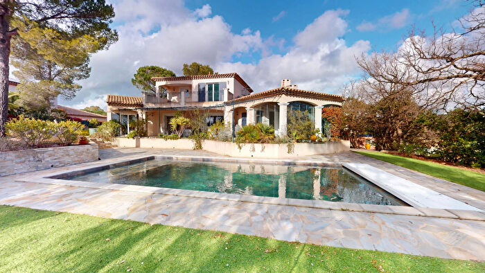 Maison à vendre - Fréjus, La Tour de Mare - 5 pièces - 3 chambres