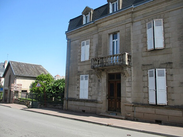 Maison à vendre - Saint-Yrieix-la-Perche - 11 pièces - 5 chambres