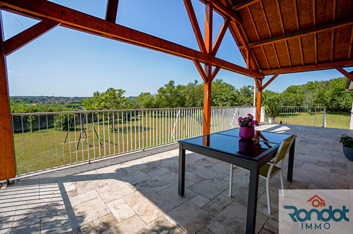 Maison à vendre - Is-sur-Tille - 7 pièces - 3 chambres