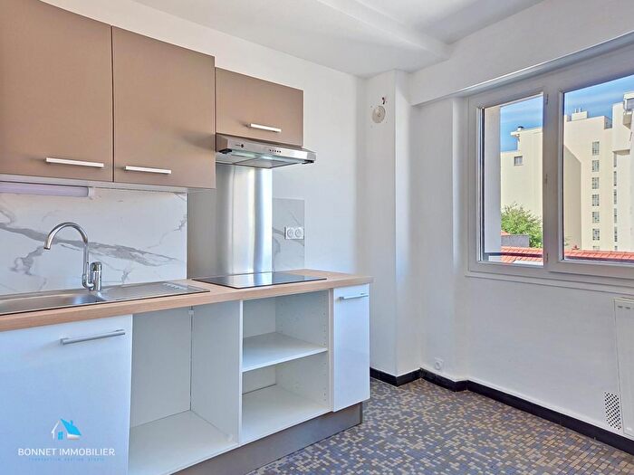 Appartement 2 pièces à Clermont-Ferrand, Oradou, à louer