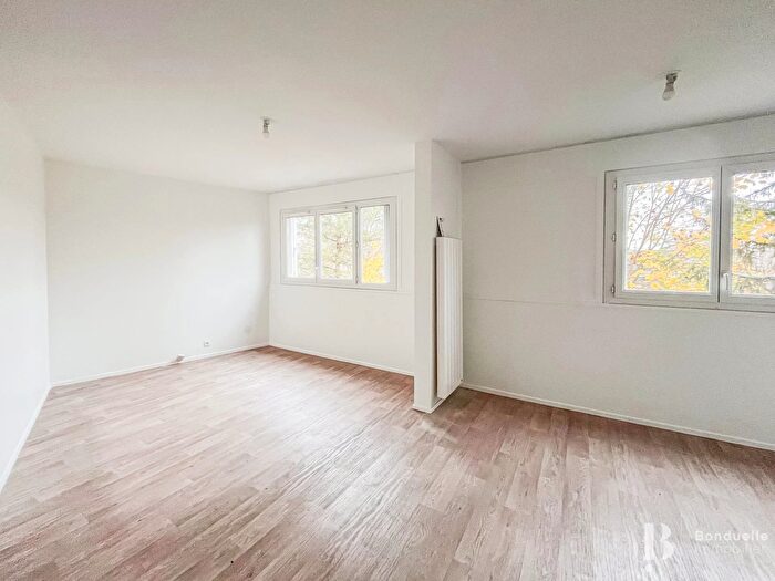 Appartement à louer - Saint-Cloud, Fouilleuse, Val dOr - 4 pièces - 3 chambres