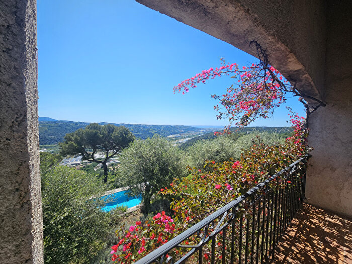 Gattières - Maison 6 pièces à vendre
