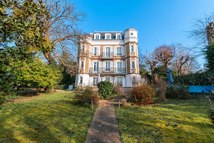 Maison à vendre - Montmorency, Centre Montmorency - 10 pièces - 5 chambres