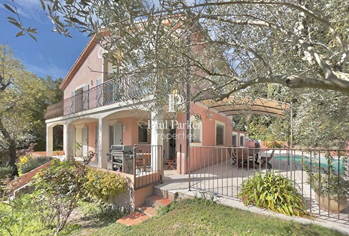 Maison à vendre - Aix-en-Provence, Saint-Donat, Les Platanes - 10 pièces - 6 chambres