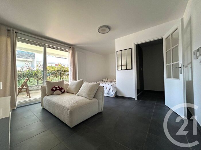 Appartement à louer - Saint-Julien-en-Genevois - 1 pièce