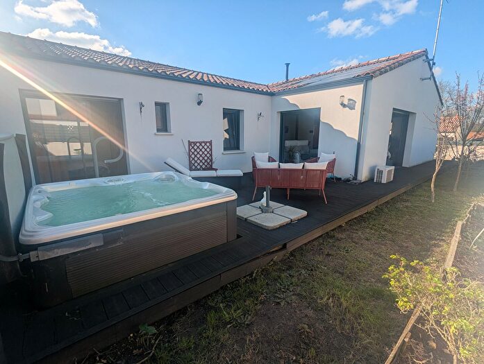 Maison à vendre - Soullans - 5 pièces - 2 chambres