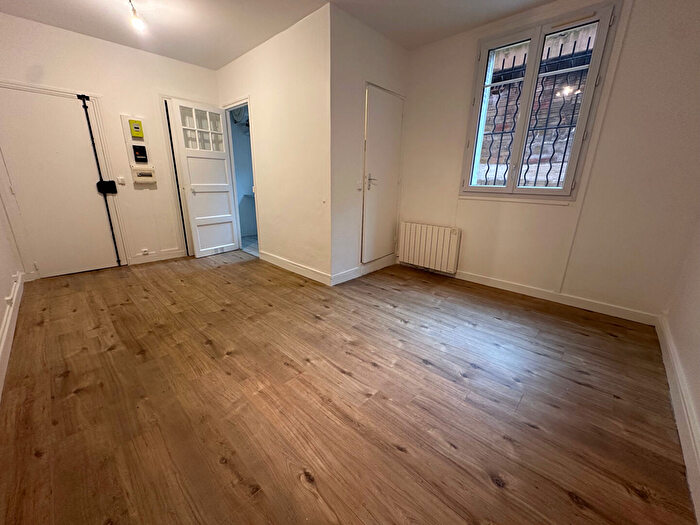 Appartement 1 pièce à vendre à Clichy, République, Victor Hugo