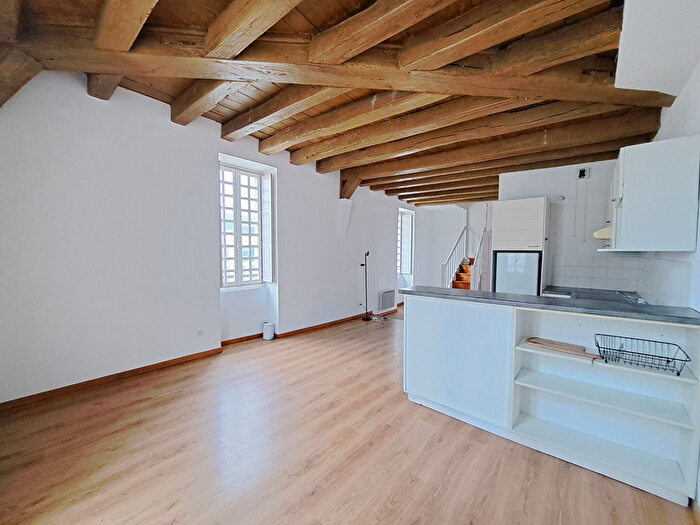 Appartement à louer - Nantes, Centre-ville - 4 pièces - 3 chambres