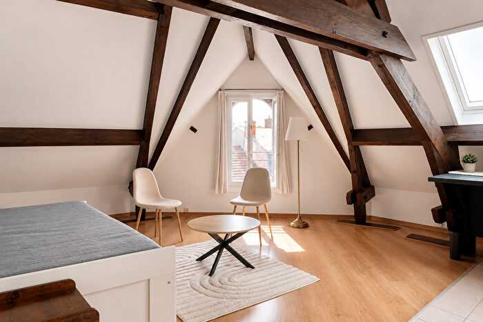 Reims, Barbâtre : Appartement 1 pièce à louer