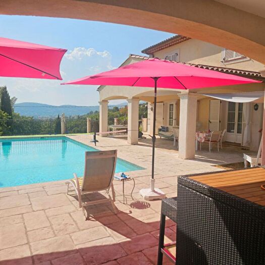 Draguignan, Les Collettes, Sainte-Barbe, Ecole d'Artillerie, La Vaugine - Maison 7 pièces à vendre