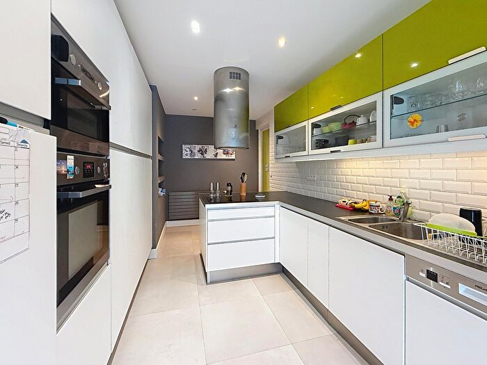 Appartement 7 pièces à La Tour-du-Pin, à vendre