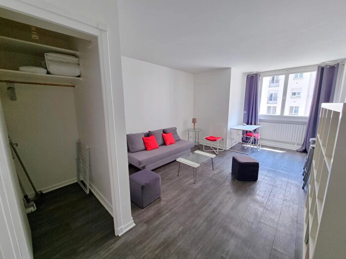 Paris 15ème, Citroën, Boucicaut : Appartement 1 pièce à louer