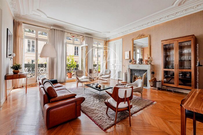 Appartement à vendre - Paris e  - 7 pièces - 5 chambres