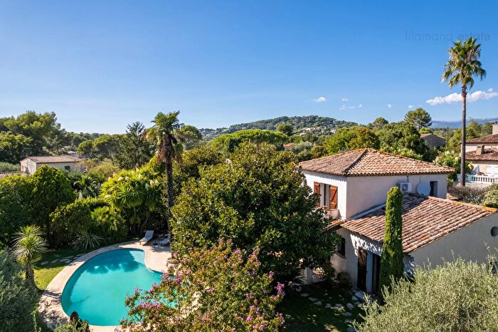 Maison à vendre - Mougins, Le Colombier, Colombe, Cabrières, Le Bordé - 6 pièces - 4 chambres