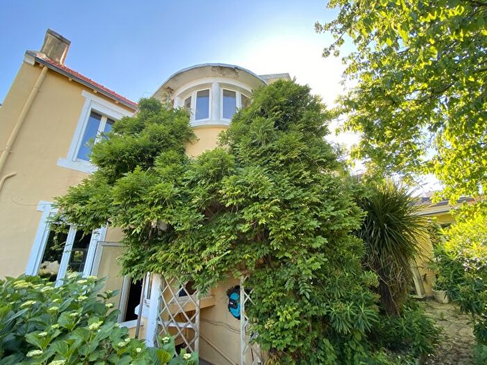 Maison à vendre - Concarneau - 9 pièces - 4 chambres