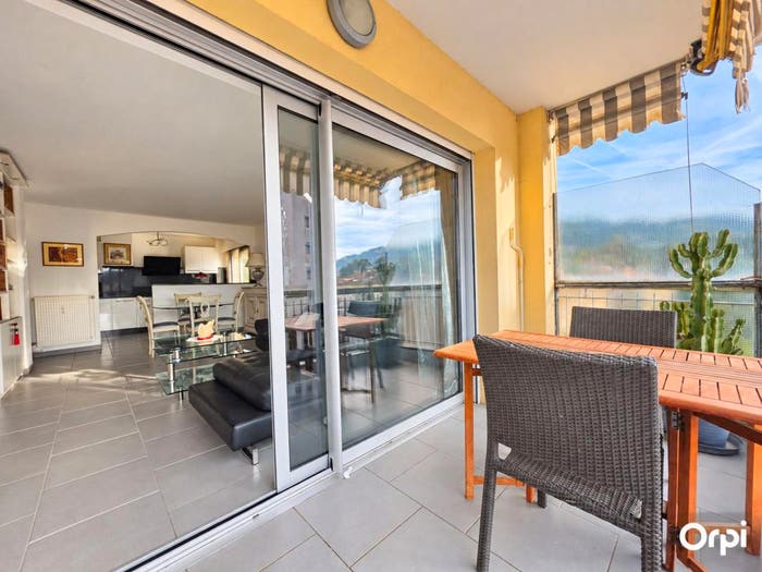 Appartement 3 pièces à vendre - Cannes, Californie Pezou