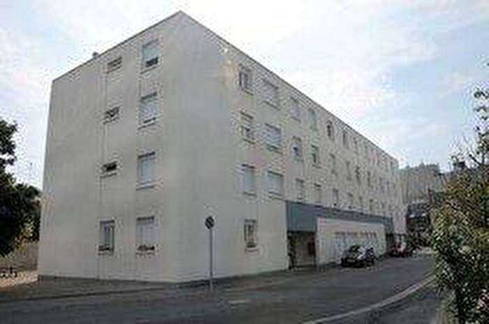 Appartement à louer - Faubourg Saint Paterne, Issoudun - 3 pièces - 2 chambres