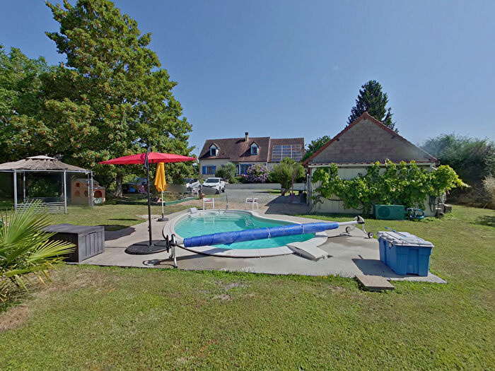 Maison à vendre - Châtellerault, Est - 8 pièces - 6 chambres