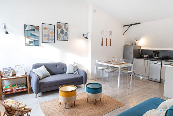 Appartement à vendre - Vienne, Centre-ville - 5 pièces - 3 chambres