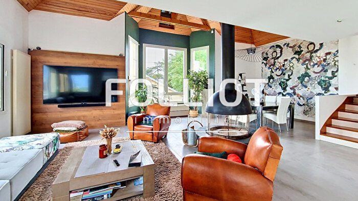 Maison 10 pièces à Bréhal, à vendre