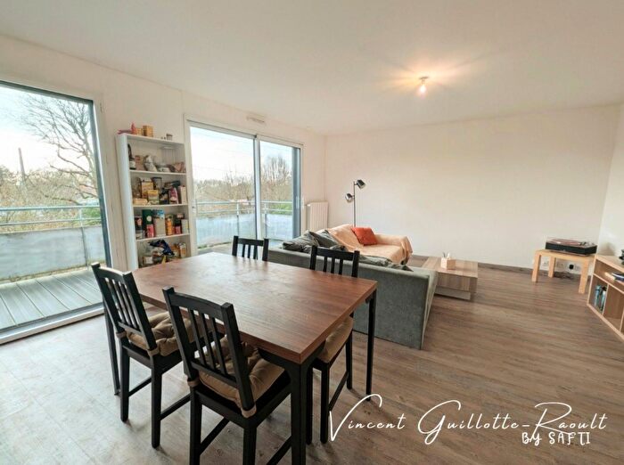 Bouguenais, La Croix-Jeannette : Appartement 3 pièces à vendre