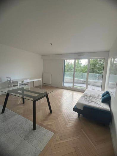 Appartement 4 pièces à louer à Colombiers, Issy-les-Moulineaux