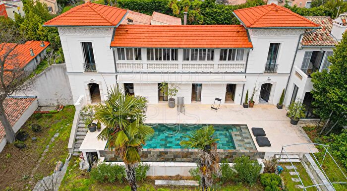 Maison à vendre - Vence, Les Campreniers, LOrmée - 7 pièces - 7 chambres