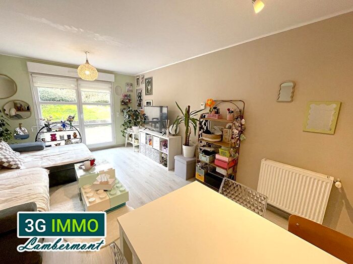 Appartement à vendre - Cosnes-et-Romain - 3 pièces - 2 chambres