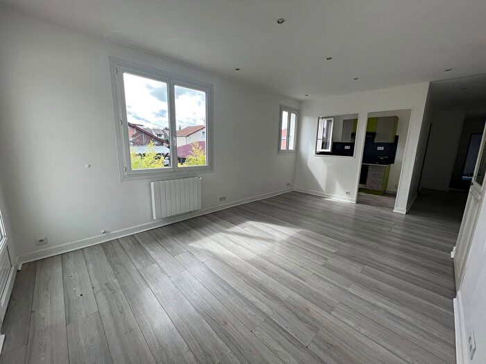 Appartement à louer - Centre Ville, Nogent-sur-Oise - 2 pièces - 1 chambre