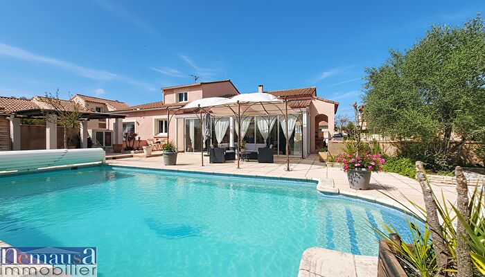 Maison 7 pièces à vendre à Garons