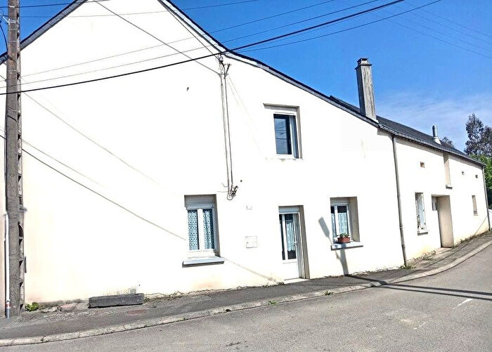 Maison 5 pièces à La Chapelle-Glain, à vendre