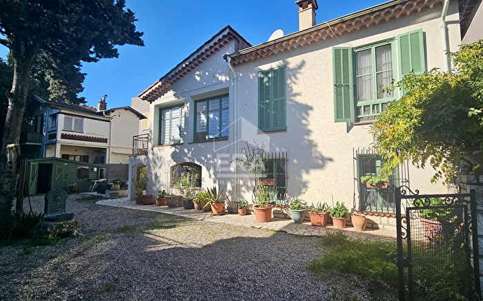 Vence, Centre-ville - Maison 4 pièces à vendre