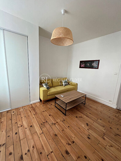 Appartement 2 pièces à louer - Bourgoin-Jallieu, Champaret, Boussieu
