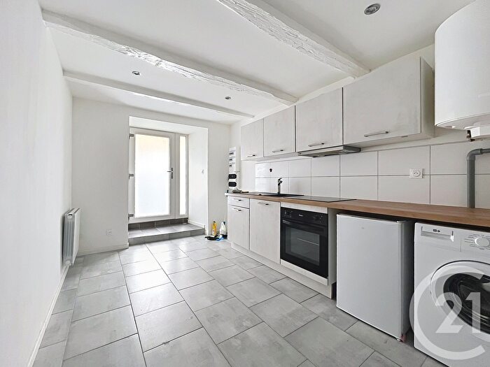 Appartement 2 pièces à Delle, à louer