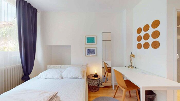 Appartement 1 pièce à louer à Centre Ville Nord Ouest, Fontainebleau
