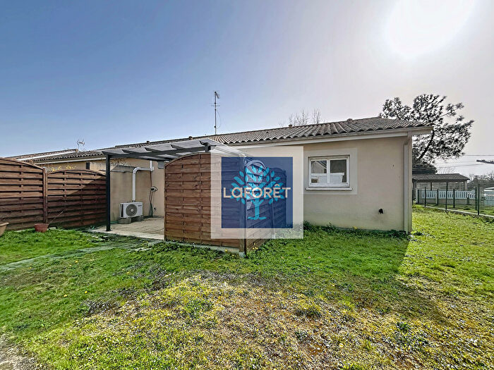 Maison à louer - Étauliers - 4 pièces - 3 chambres