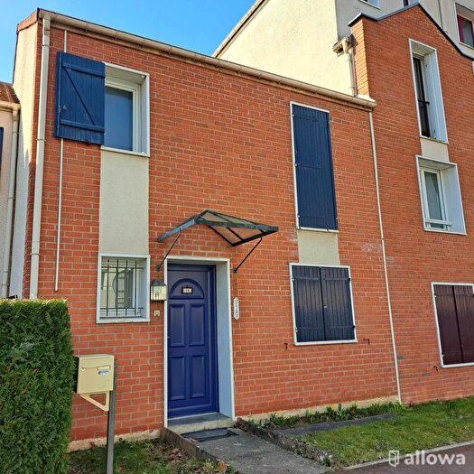 Maison à louer - Voisins-le-Bretonneux - 4 pièces - 4 chambres